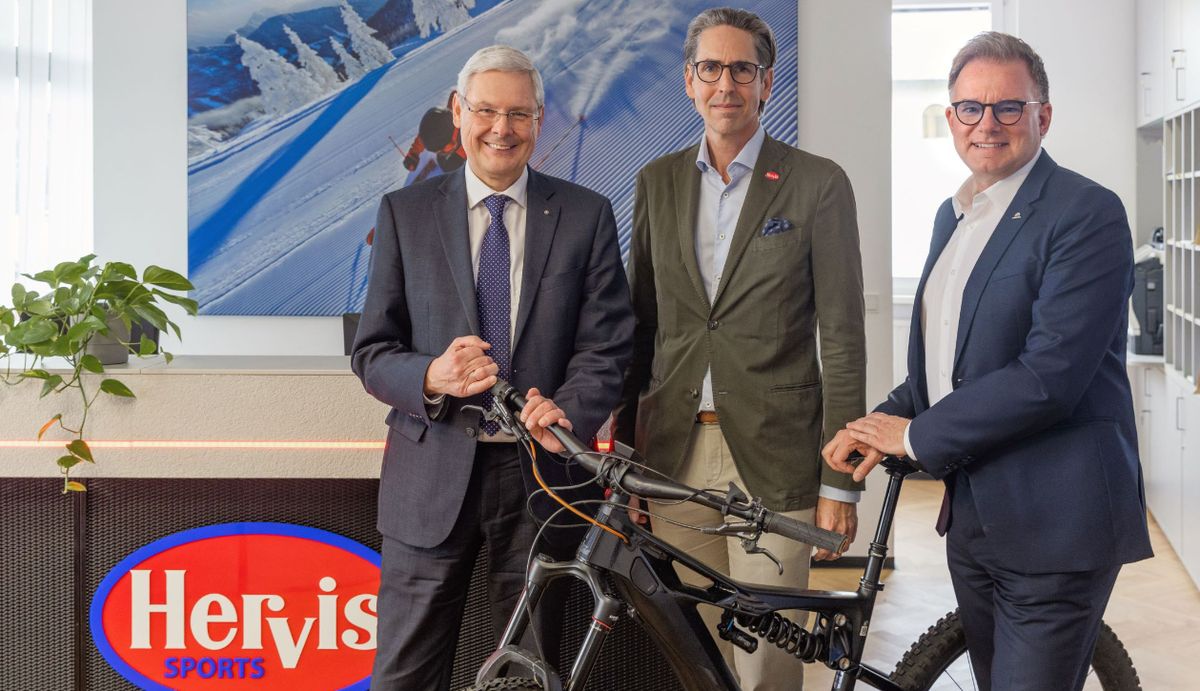 AssCompact - UNIQA & Hervis Sports starten Kooperation mit F