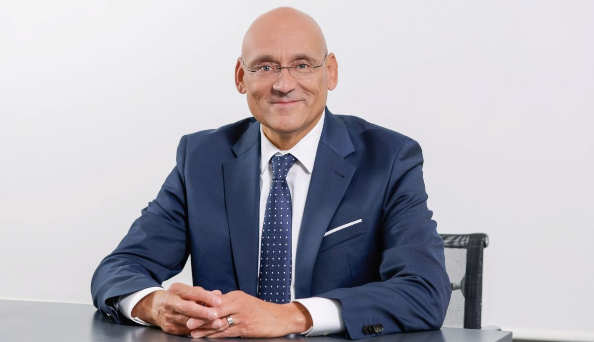 AssCompact - Helvetia Partnervertrieb: Wie digitale Transfor